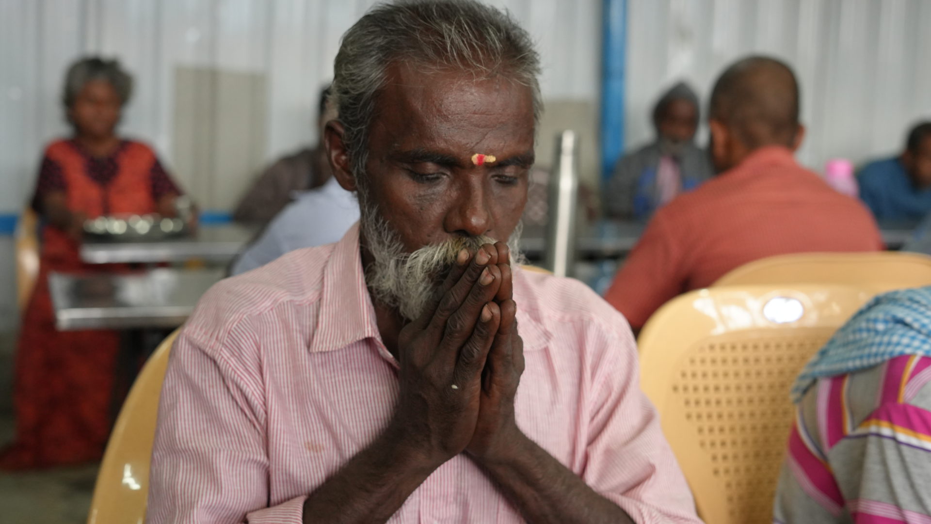 5 NGOs caring for old people in need - give.do