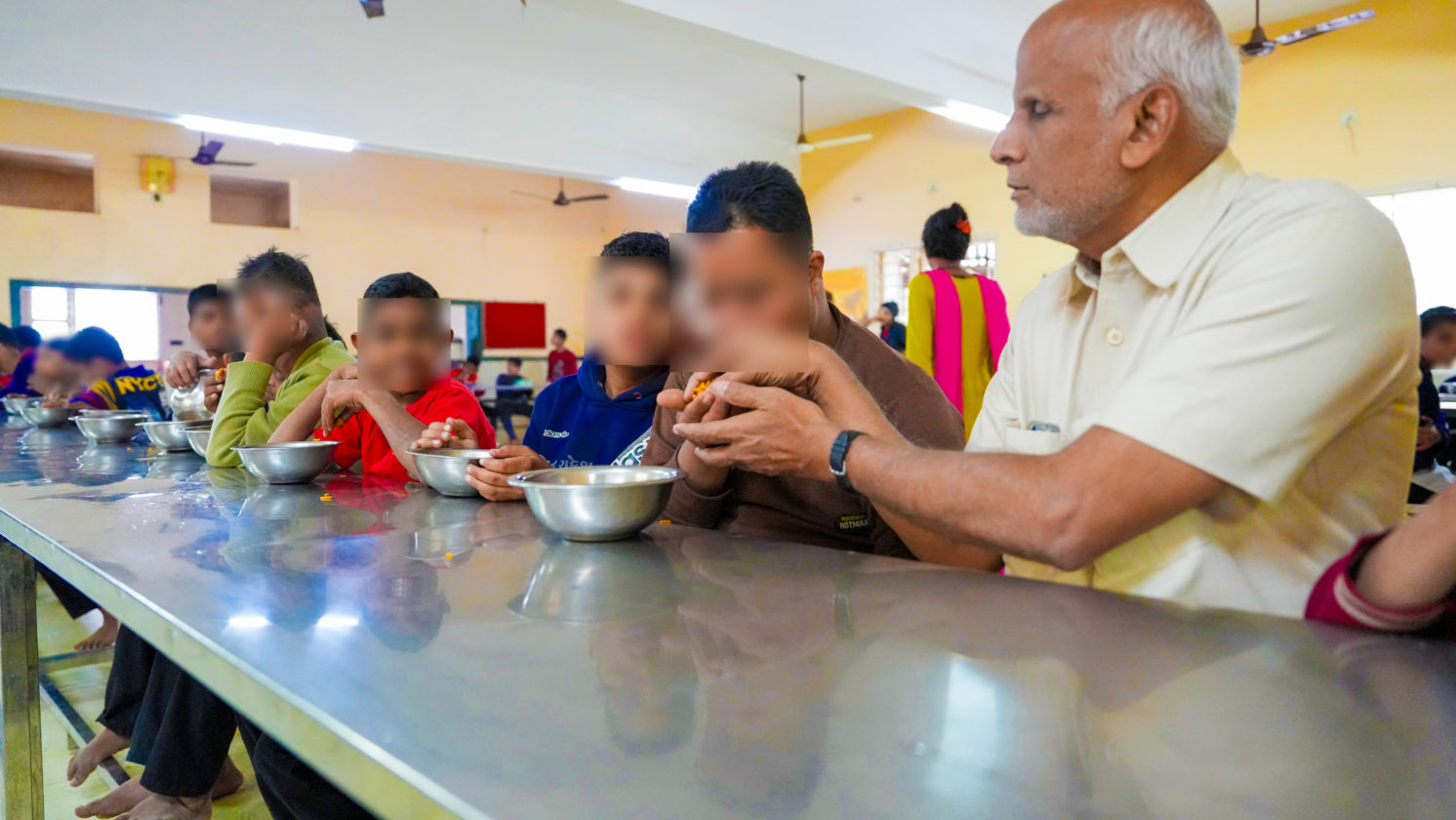 A blind lecturer named Yusufi Kapadiya and his NGO in Gujarat for blind ...